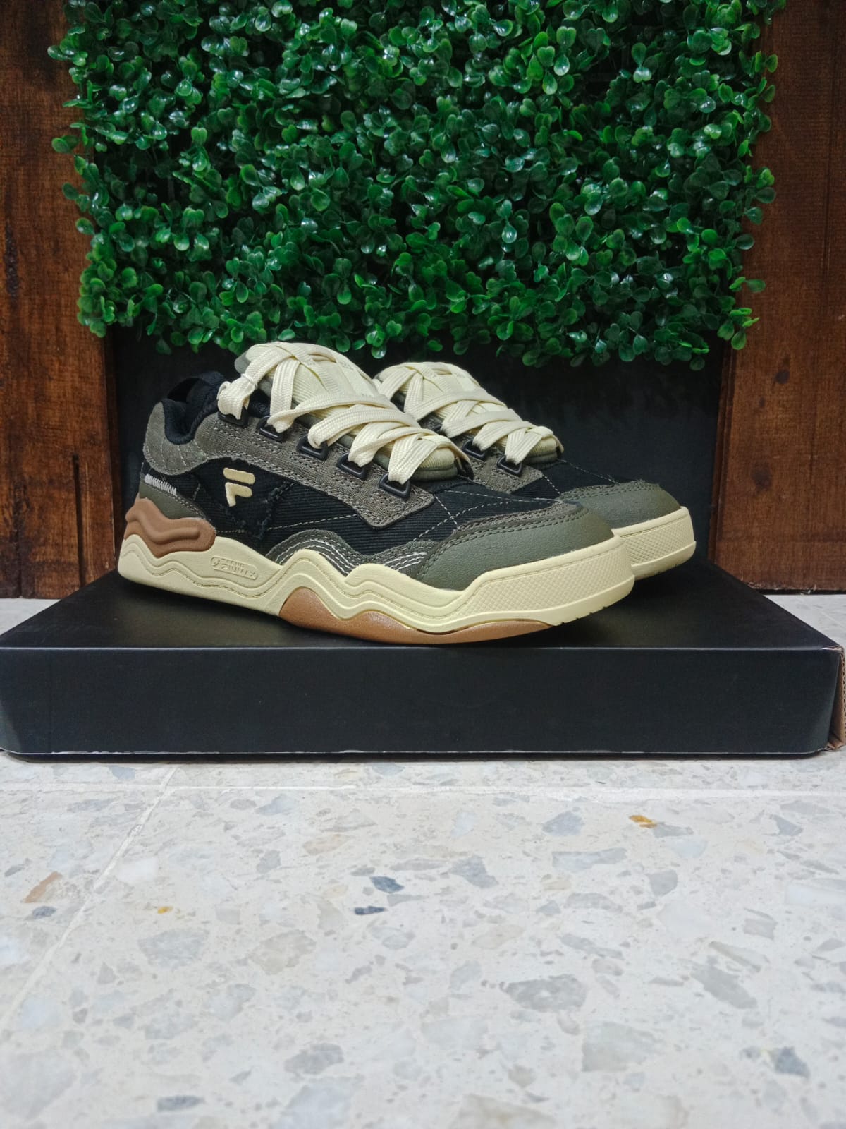 Tripie Sneakers - Negos